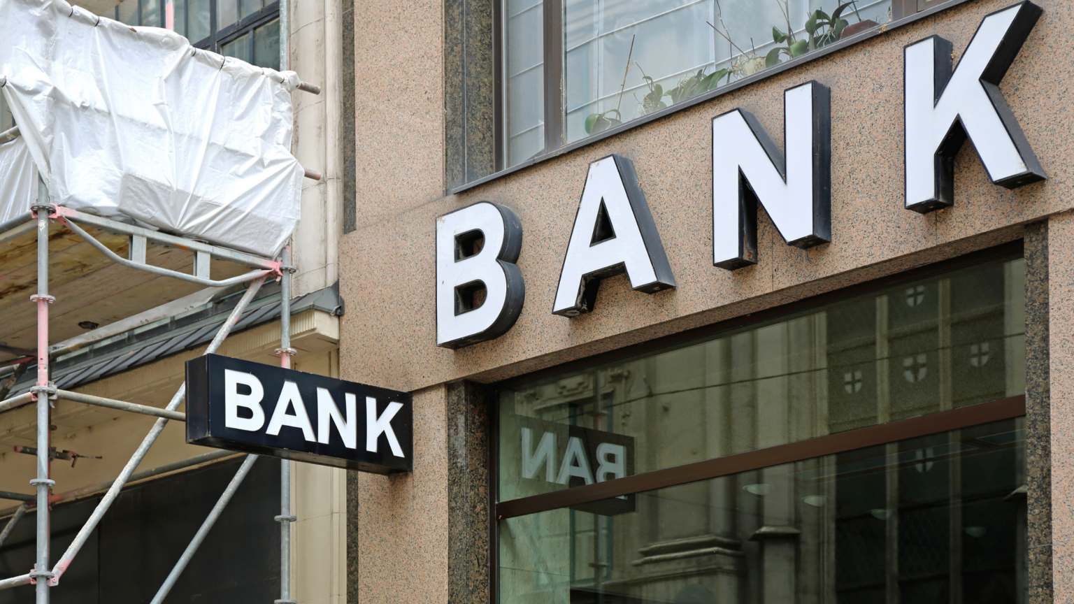 Role of a Chief Compliance Officer in Banks: Ensuring Regulatory ...